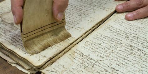 Importancia y usos de la restauración documental