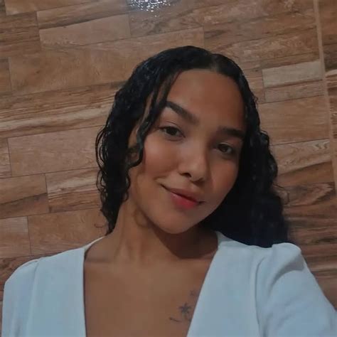 🦋𝑹𝒂𝒊𝒏𝒂𝒓𝒂 𝑺𝒂𝒏𝒕𝒐𝒔 Rainarasantos • Threads Say More