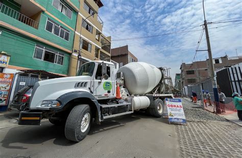 Santa Anita Repara Veredas En Centro De Salud Materno Infantil La Razón
