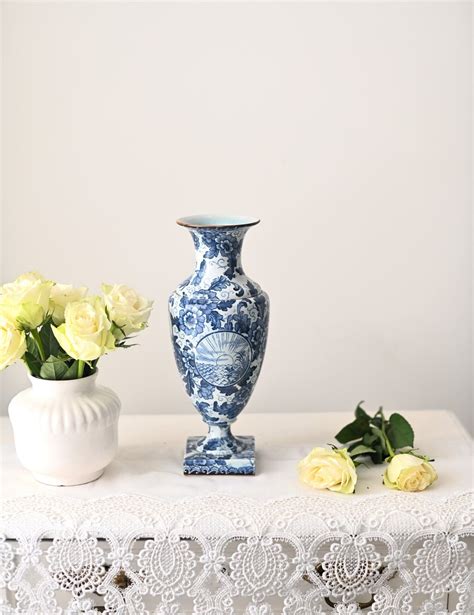 Antique Beautiful Victorian Pair Royal Bonn Tokio Pattern Blue White