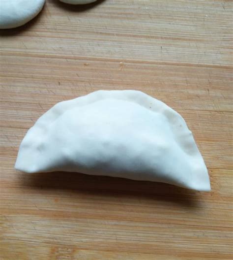 這樣做的韭菜盒子，兒子一次可以吃七個，確實很不錯 每日頭條