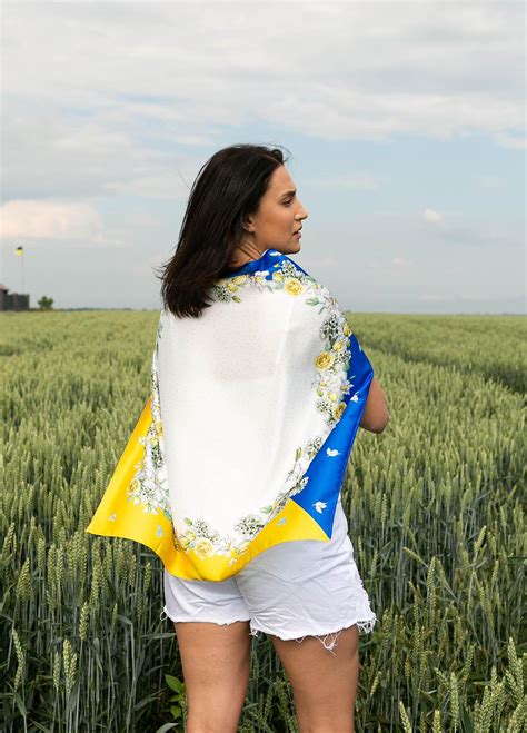 ᐉ Шарфы и шали в Киеве купить в Эпицентр К • Цена в Украине