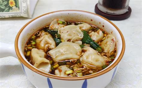 酸汤饺子配上酸梅汁，太满足啦 哔哩哔哩