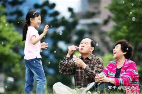 隔辈带娃，为何多数老人选择“带外孙”，不疼亲孙子了？ 知乎