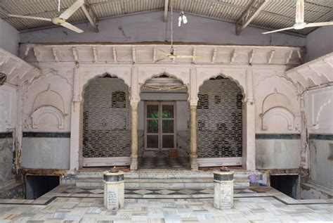 Radha Gokulanand Ji Temple Brijwale