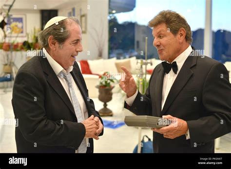 Papa From Left David Proval Frankie Avalon 2018 © Di Productions