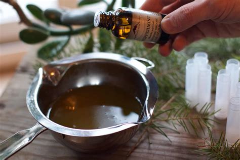 How To Make Evergreen Scented Homemade Lip Balm