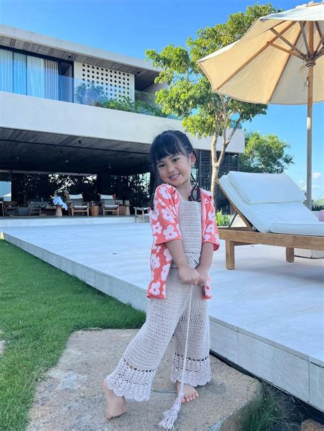 6 Potret Gaya Chava Putri Rachel Vennya Yang Makin Cantik Dan