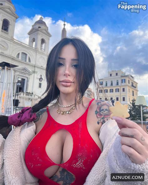 Alexis Mucci Sexy And Hot Photos Shows Off Her Big Boobs In A Beautiful