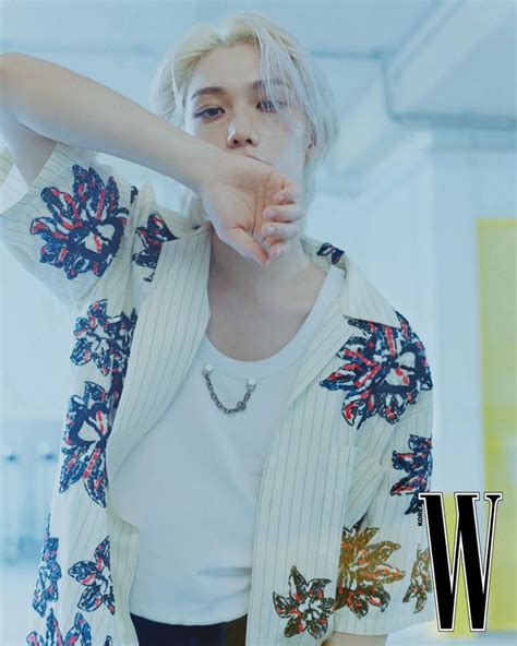 I Am Not The Only One Hyunlix Kiss Me Wattpad