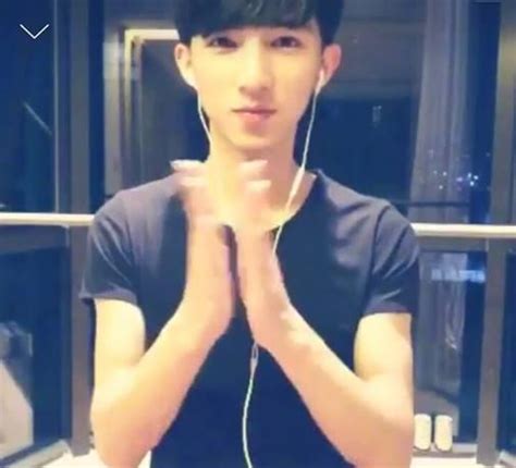 張學友演唱會再抓9名逃犯，不愧為「逃犯克星」！ 每日頭條