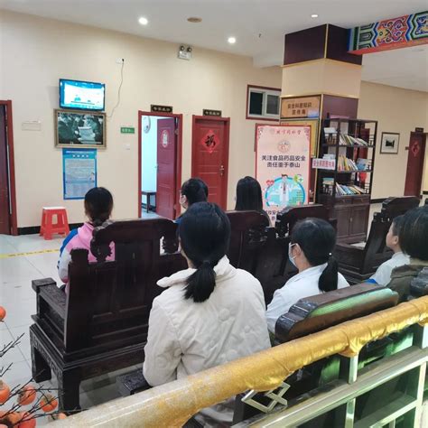 食药安全知识走进直播间，带你三餐吃出健康食药安全大讲堂健康行动安徽省医药产业创新协会