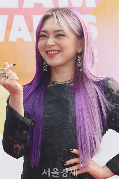 알렉사 사랑스러운 눈웃음 SE포토 서울경제