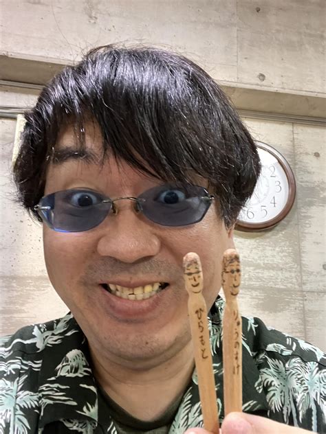 帰省で激疲労。 でも、休息はない。 ただいま、家族と大分へ旅行中。 とにかく温泉で 疲れを落としますw 最初に行ったのが箸を作る体験。 世界に