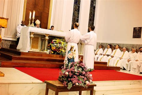 Missa Da Festa De Nossa Senhora Auxiliadora Diocese De Valadares
