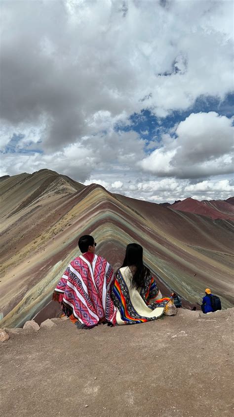 我覺得旅行有兩種 第一種 行程以舒適為主 去不太需要規劃的地方 住五星級酒店 大部份行程都是吃美食 去熱門景點 第二種 比較難兩三日去到的地方