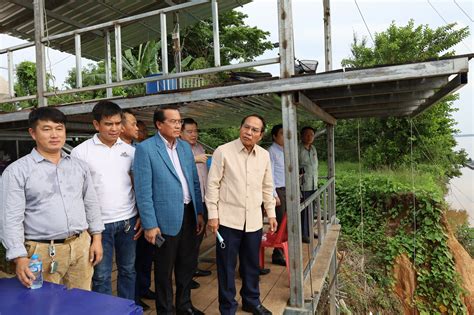 ຮອງປະທານປະເທດ ເນັ້ນໃຫ້ເມືອງທ່າແຂກ ເອົາໃຈໃສ່ພັດທະນາເສດຖະກິດ