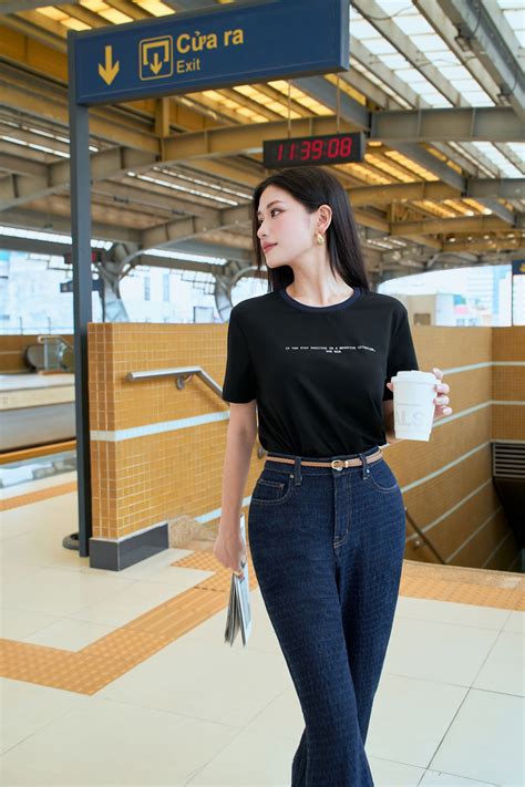Khi Denim Lên Tiếng Trong Thời Trang Công Sở Hiện đại