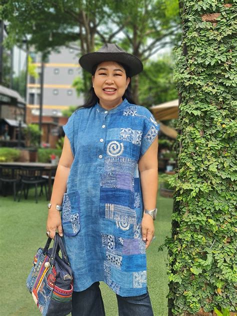 เสื้อคอจีนโปโล ผ้ใยกัญชงทอมือ แต่ง ด้วยงานผ้าใยกัญชงงาน ตัดต่อ ทรงแขนเลย เก๋ๆ หรือจะใส่เป้นเดรส