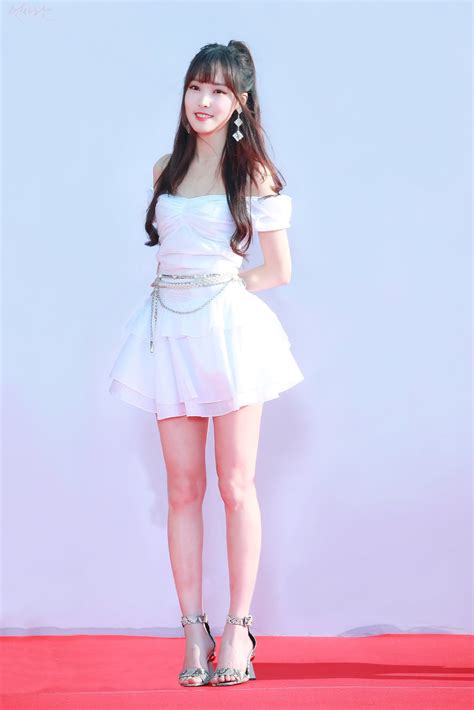 누드모델 야외출사 한국 누드 모델 여자 발기 043