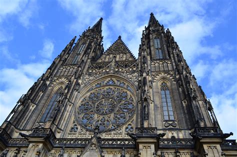무료 이미지 하늘 건물 경계표 정면 교회에 성당 예배 장소 신전 첨탑 대칭 공회당 고딕 양식의 건축물