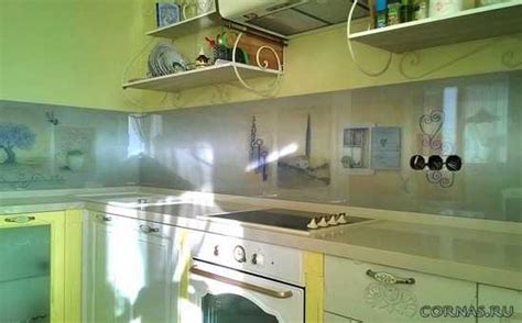 Дизайн кухни с фартуком из стекла фото – Фартук для кухни - 120 фото ...