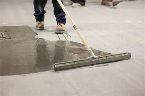 Gloss Oil Based Polyurethane Floor Primer Roller At Best Price In Coimbatore