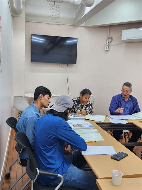 한국어 초급2반 토요일에 놀러안가고 공부하러온 학생분들 칭찬합니다 2024 09 28