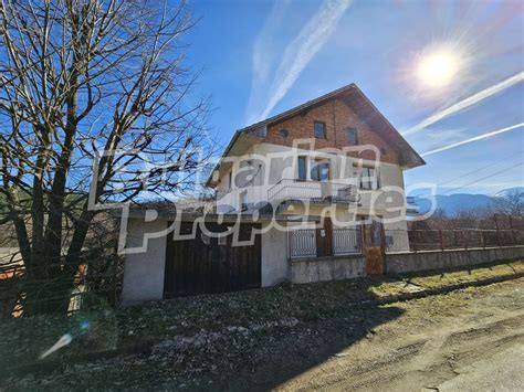 Продава КЪЩА в област София с Марица 282 кв м 89995 Eur Imot