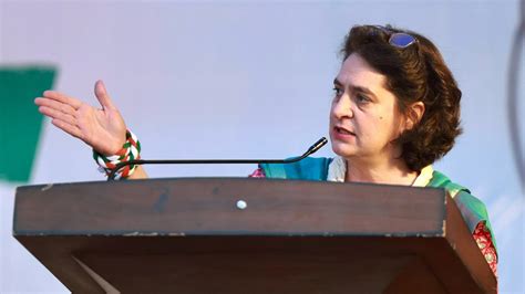 प्रियंका गांधी के रायबरेली से चुनाव लड़ने पर लगी मुहर 15 के बाद हो
