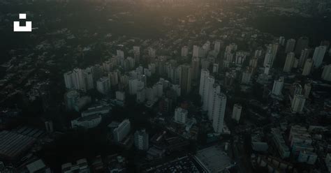 Stadt Bei Nacht 사진 Unsplash의 무료 옥타비오 프리아스 데 올리베이라 브리지 이미지