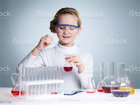 실험실 테스트 Stem 주제에 대한 스톡 사진 및 기타 이미지 Stem 주제 건강관리와 의술 과학 Istock