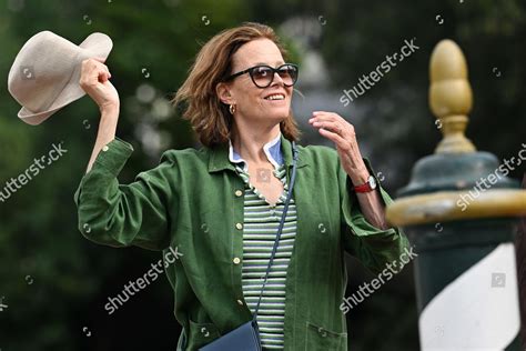 Sigourney Weaver Arrives Lido Beach Venice Editorial Stock Photo