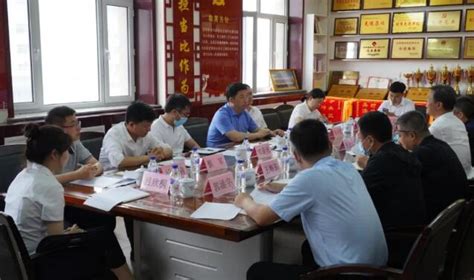 县委常委、纪委书记、监委主任刘列军就“学生餐”微腐败专项整治工作开展调研要闻关注中共伊通满族自治县纪律检查委员会