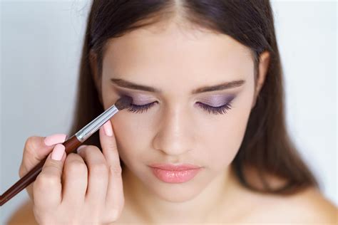 How To Apply Shimmer Eyeshadow · Care To Beauty
