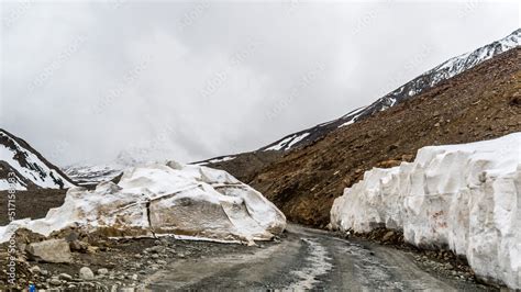 Baralacha La Better Known As Baralacha Pass Is Situated In The Zanskar