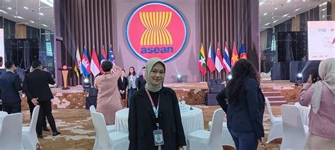 Volunteer Of Sdgs Center Unair Representative Of Indonesia At Asef