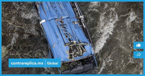 Seis Muertos Por La Caída De Un Autobús A Un Río En España