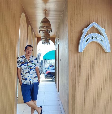 โรงเรียนกาญจนาภิเษกวิทยาลัย นครปฐม พระตำหนักสวนกุหลาบมัธยม Added A New โรงเรียน