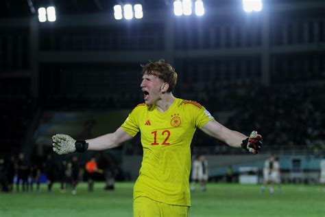 „wäre Unfassbar“ So Plant U17 Wm Held Heide Seine Zukunft Mopo