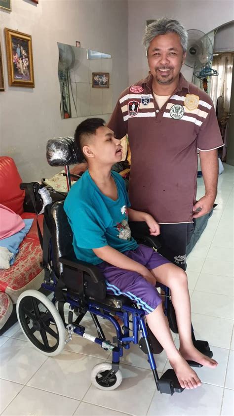 Positioning Children with Cerebral Palsy: A Guide to Comfort, Mobility ...