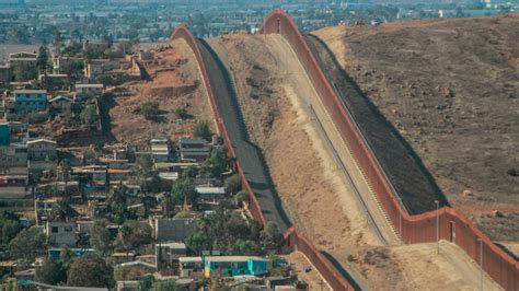 Biden Recupera 2200 Millones Que Trump Desvió Para Construir El Muro