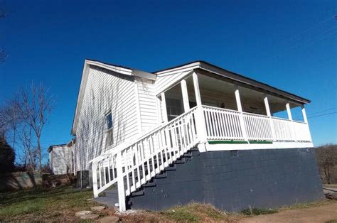 302 N 2nd St Lockhart Sc 29364 Redfin