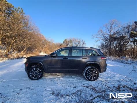 타보니 지프 그랜드 체로키 오버랜드 눈길에도 끄떡없는 전전 후 Suv Nsp통신