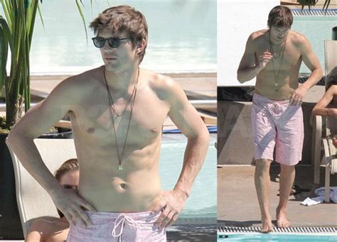 Ashton Kutcher On The Set Of Spread Popsugar Celebrity