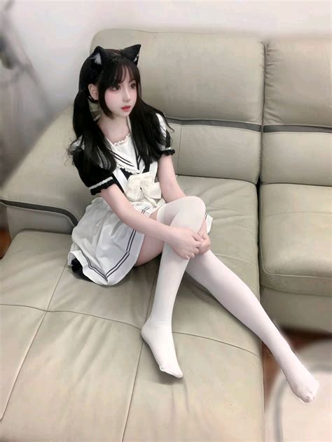 【甜妹穿搭】把小猫带回家好吗 哔哩哔哩