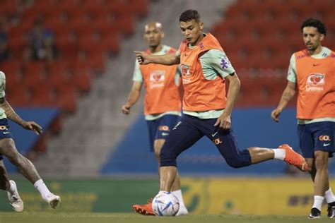 Thiago Silva O Capitão Do Brasil Na Estreia Da Copa Do Mundo 2022