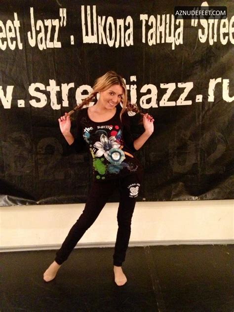 Alina Artts Feet Aznudefeet