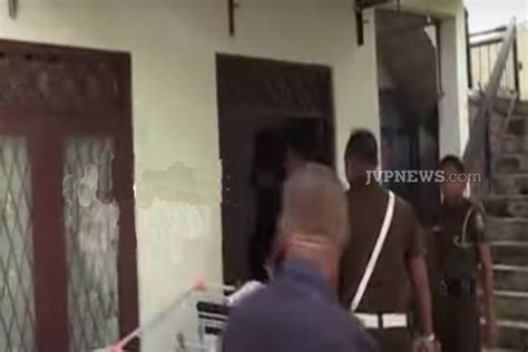 இலங்கையில் வீடொன்றில் மோசமாக செயலில் ஈடுபட்டுகொண்டிருந்த இரு ஜோடிகள் ஜே வி பி நியூஸ்