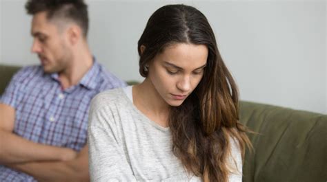 11 Ways An Insecure Partner Drains A Relationship And 5 Ways To Fix It